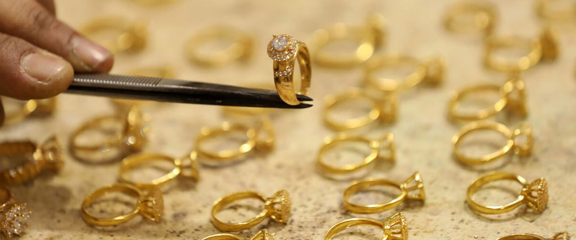 Why is gold important to jewelry?
